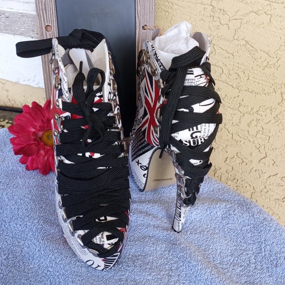 Redkiss | Shoes | Daring Platform Graffiti Heels | Poshmark